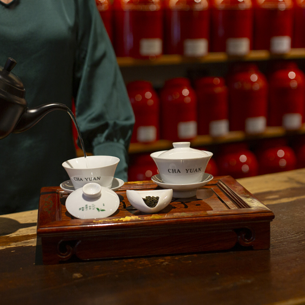 Who's for tea in Lyon ? • À la lyonnaise